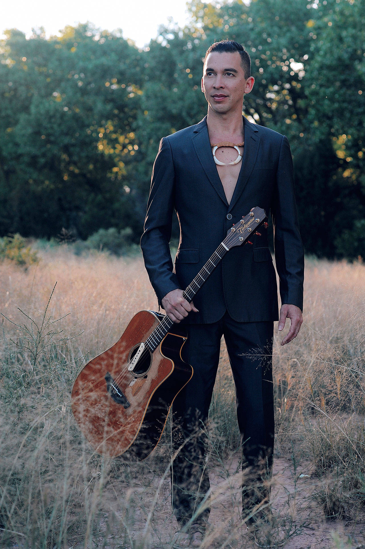 Makana returns to share virtuosity, aloha spirit | Vashon-Maury Island ...