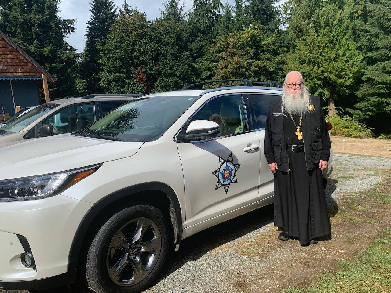 Refusing vaccine, fire and police chaplain asks for exemption | Vashon ...