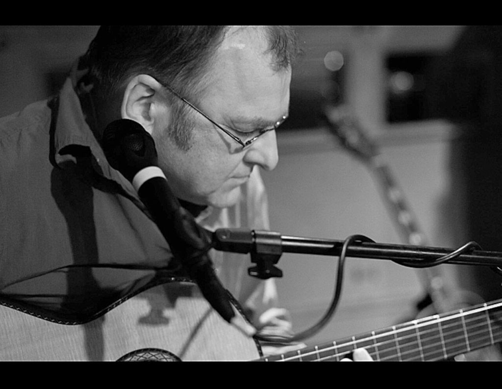 Michael Whitmore returns to the Black Cat stage | Vashon-Maury Island ...