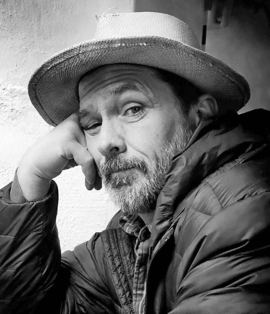 An actor ponders books to bring on a desert island | Vashon-Maury ...