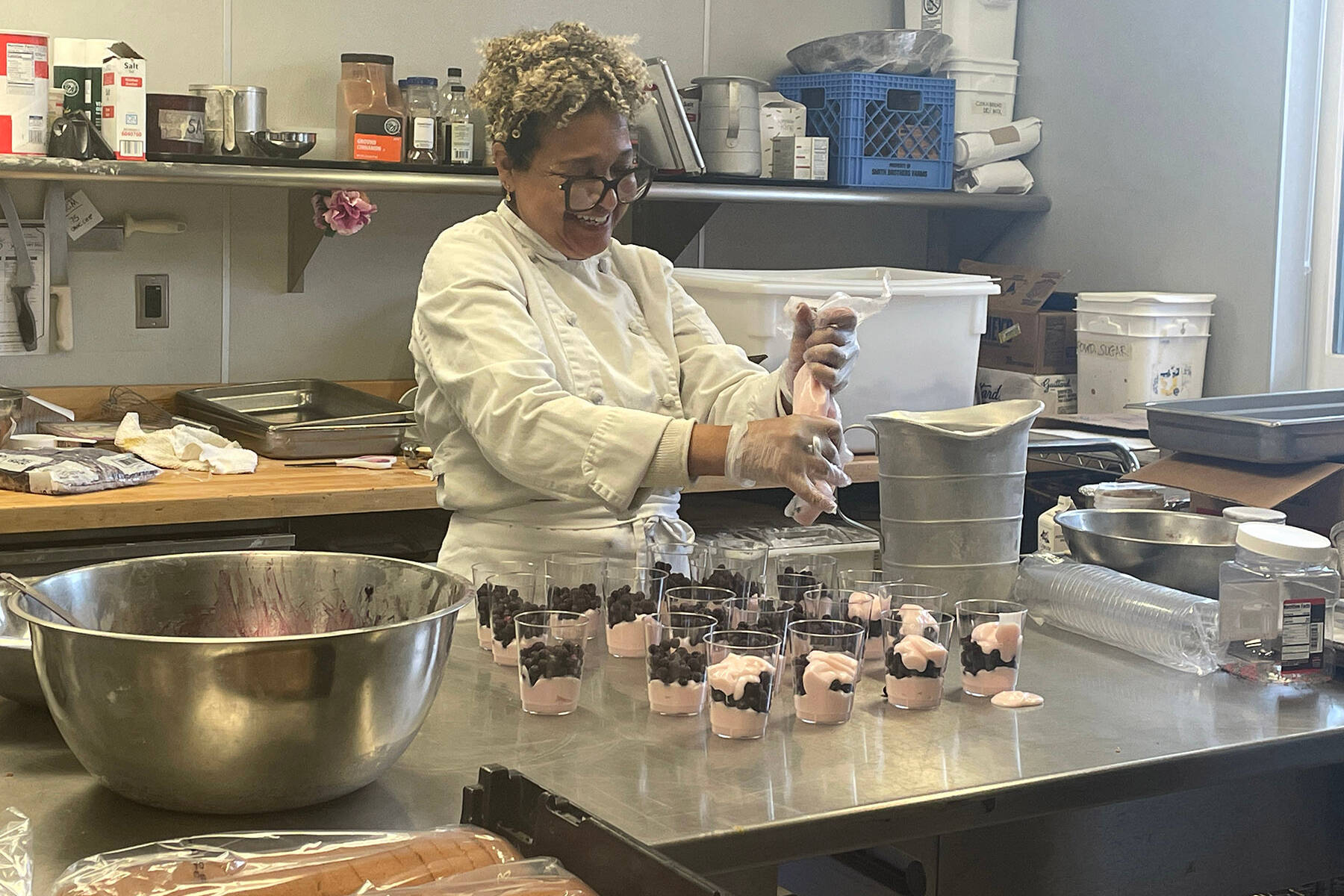 Local food services team dishes up miracles, day after day | Vashon ...