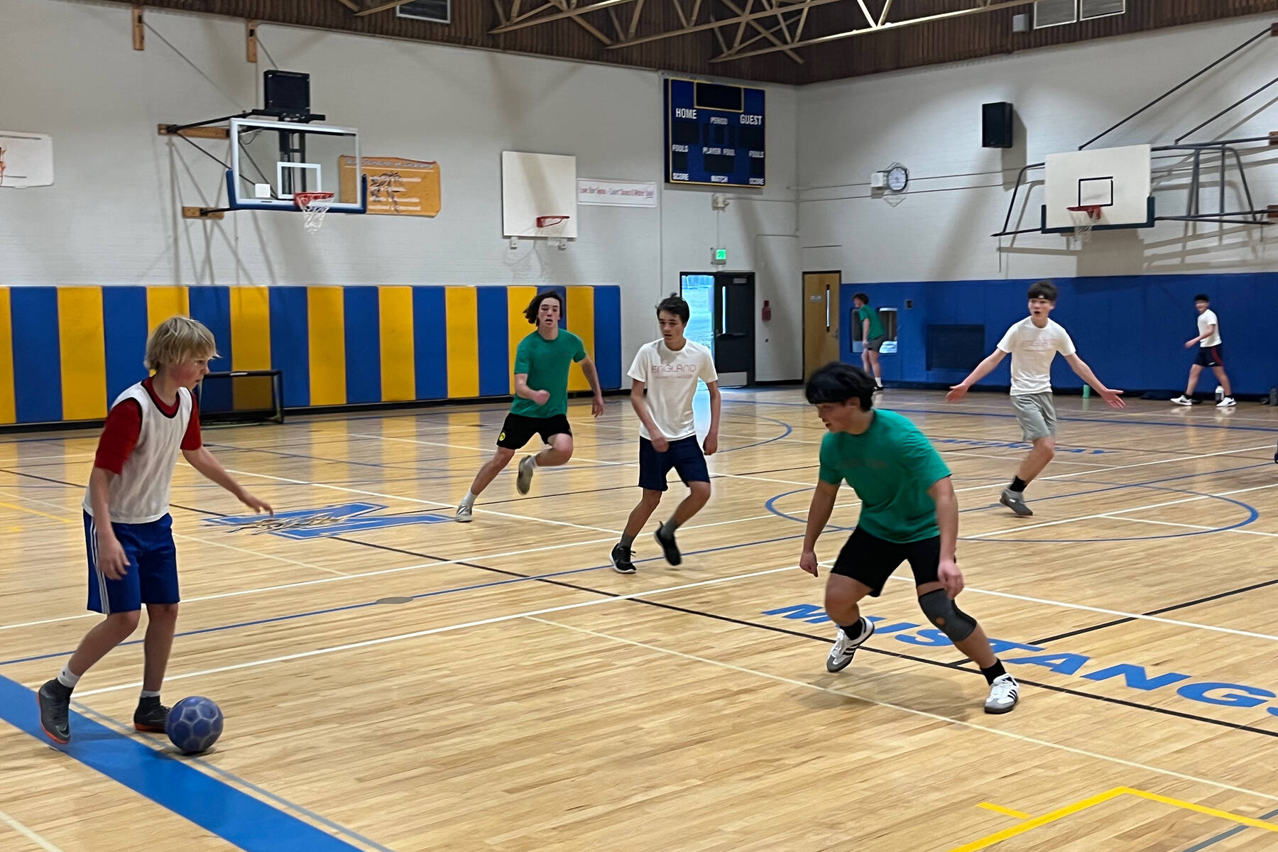 ‘Timeless tradition’ of futsal is alive and kicking on Vashon | Vashon ...