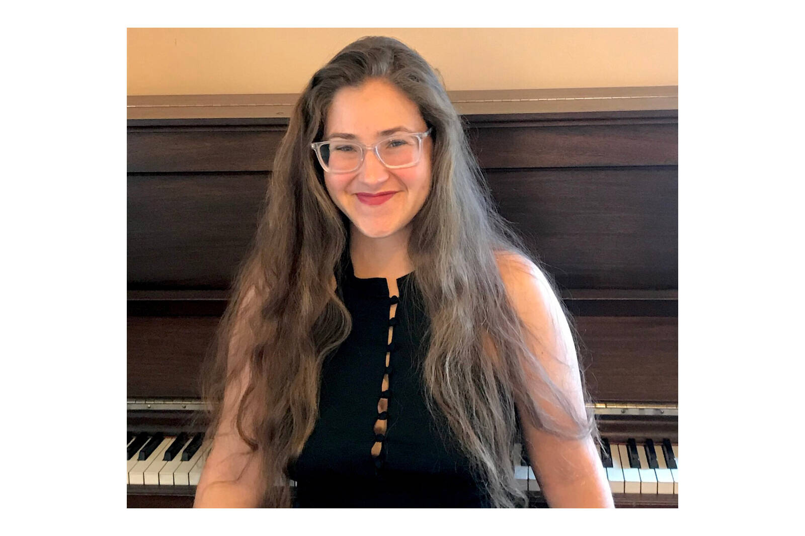 Coco Bender brings classical piano to life at Open Space | Vashon-Maury ...