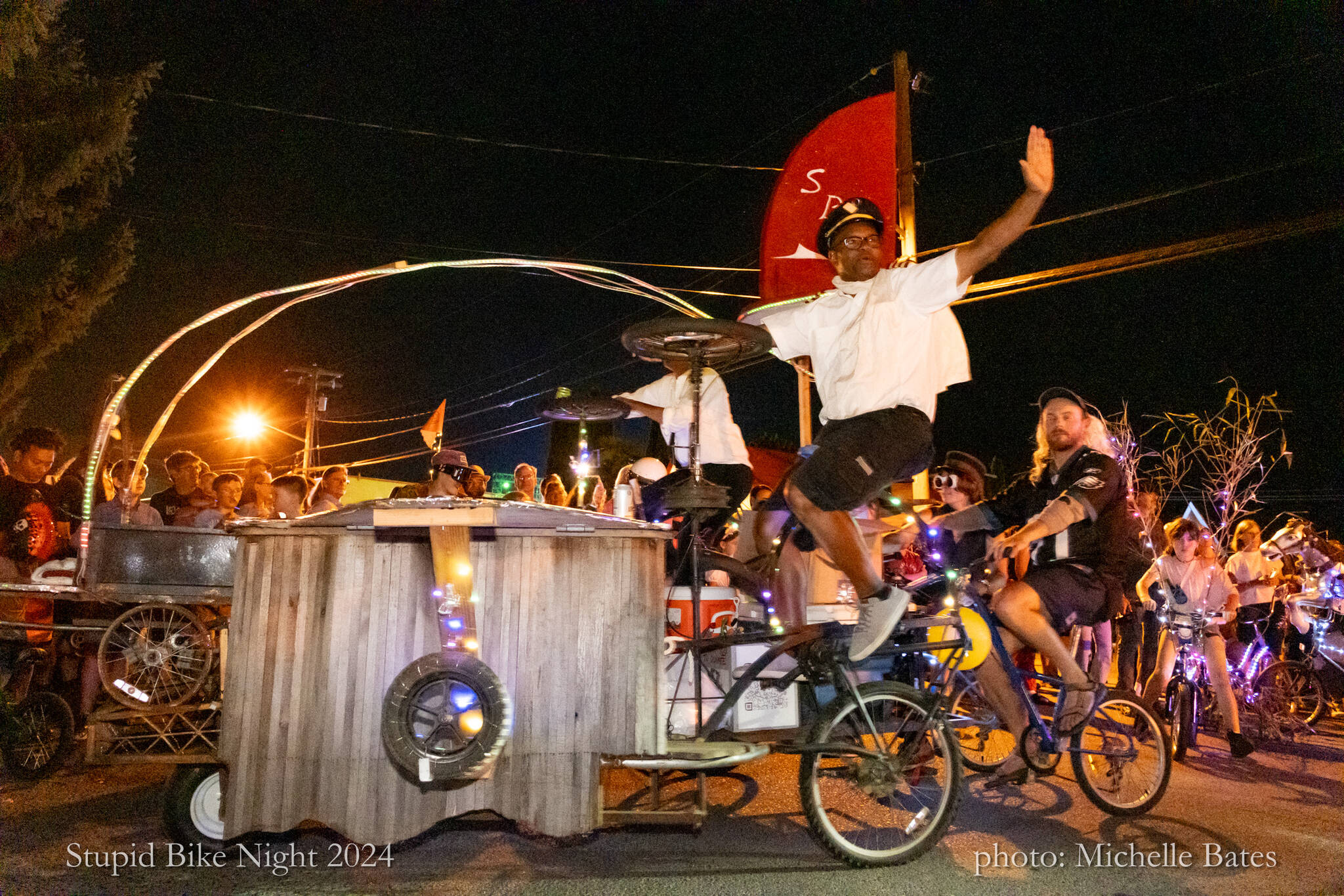 Photos: Stupid bikes brighten the night | Vashon-Maury Island Beachcomber