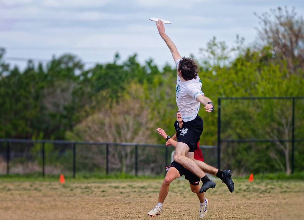 Islander savors big Ultimate Frisbee championship win | Vashon-Maury ...